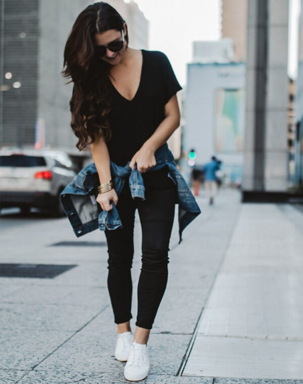 How To Wear White Women Sneakers? 12 Best Outfits Jenta Roman Bring You