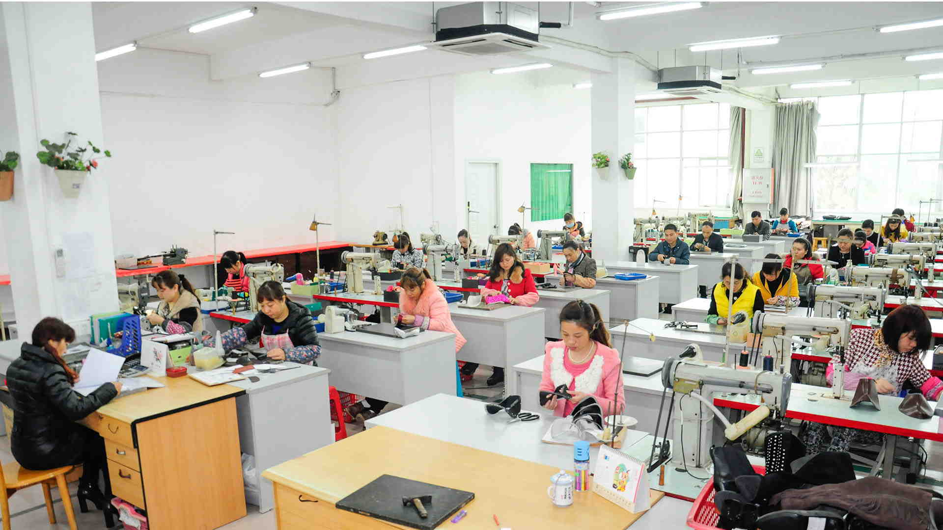 How Shoes Are Made In The Shoe Factory 101